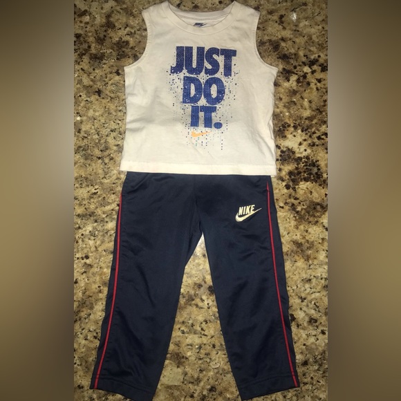 NIKE SPORTS | Matching Sets | Nike Sports Outfit | Poshmark